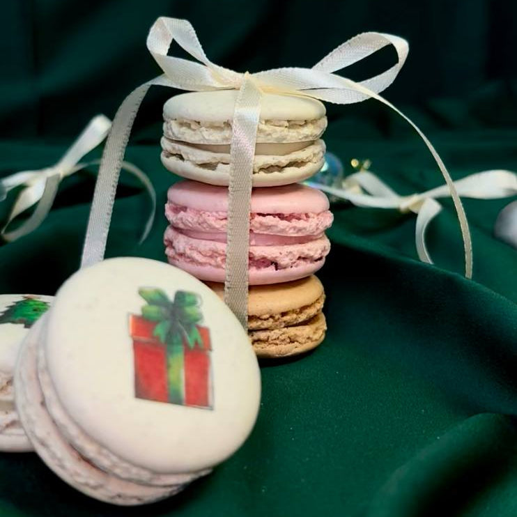 3pc Christmas Macaron Gift Set - Gifts Under $10 – The Cake High